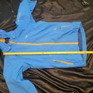 Helly Hansen | Jackets & Coats | Helly Hansen Rain Jackethellytech ...